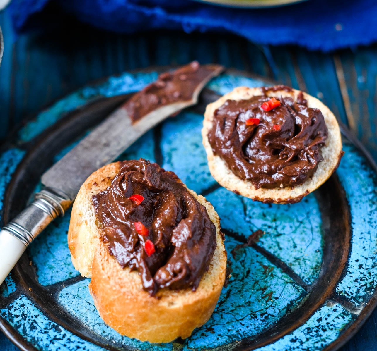 3 Ingredient Vegan Chocolate Avocado Spread - Larder Love