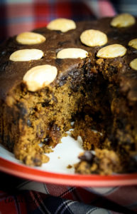 An easy recipe for Dundee Cake, a traditional cake of Scotland