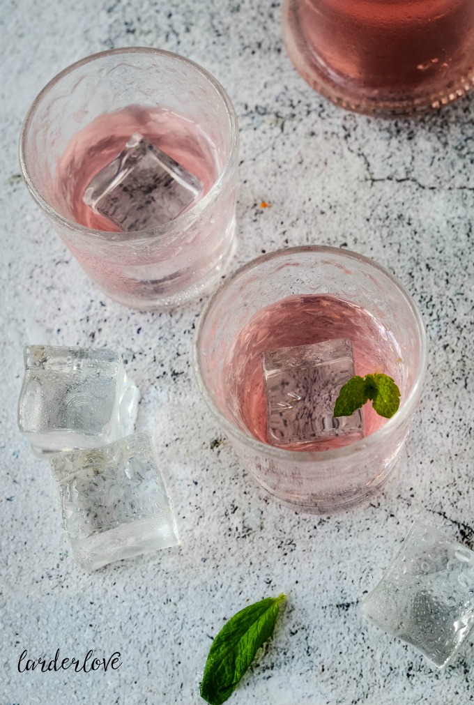 super easy recipe for homemade rhubarb and ginger gin by larderlove