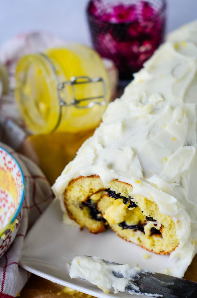 Blueberry And Lemon Roulade Cake - Larder Love
