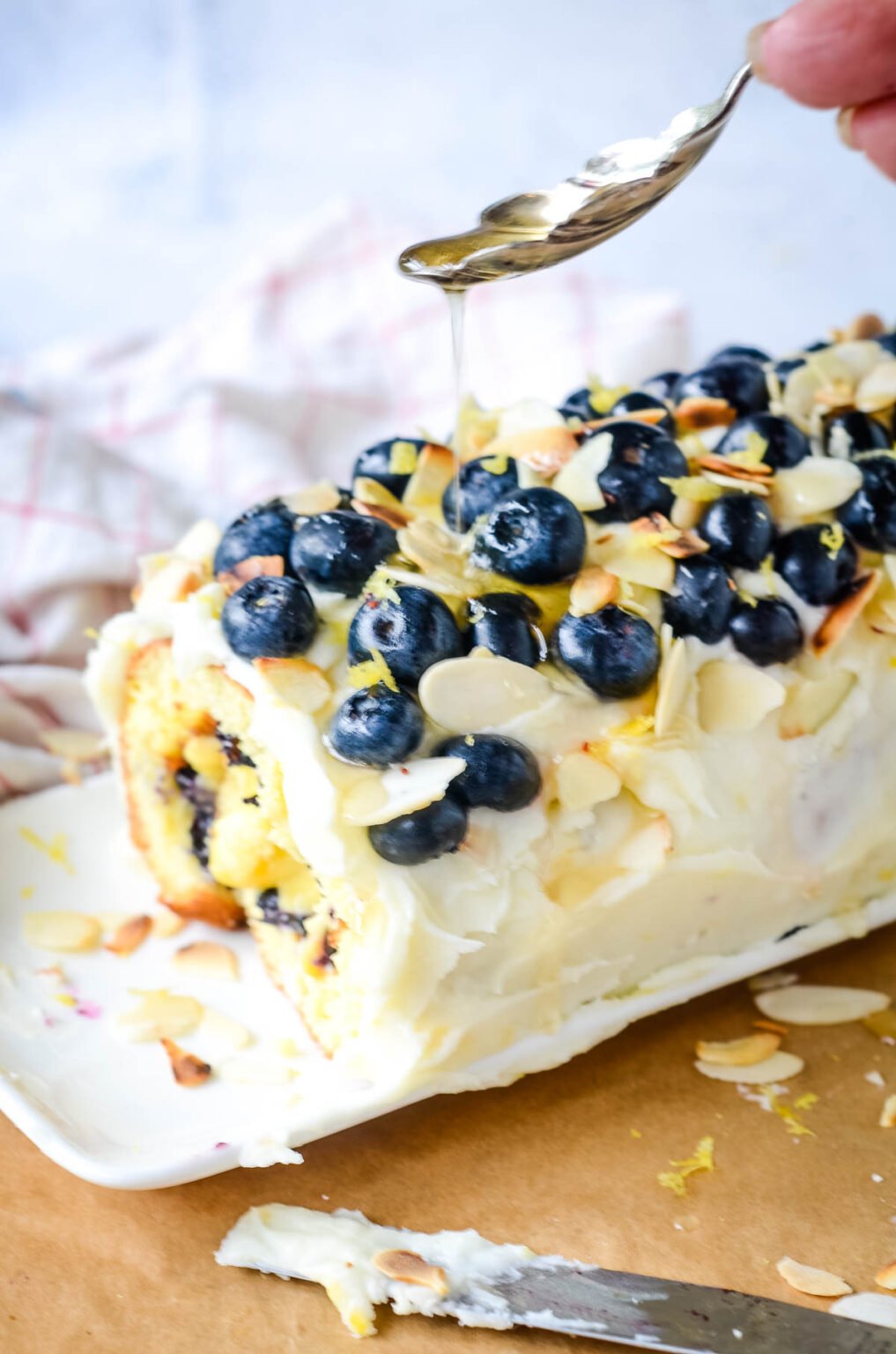 Blueberry And Lemon Roulade Cake - Larder Love