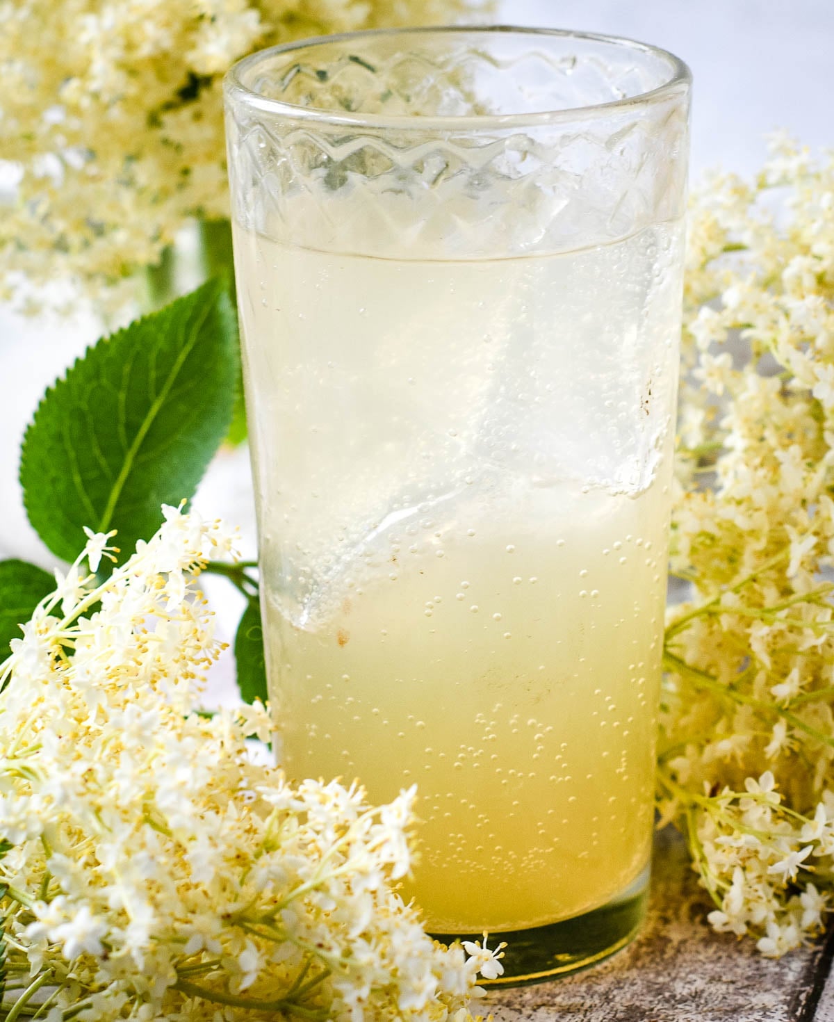 Easy Homemade Elderflower Cordial/Syrup - Larder Love