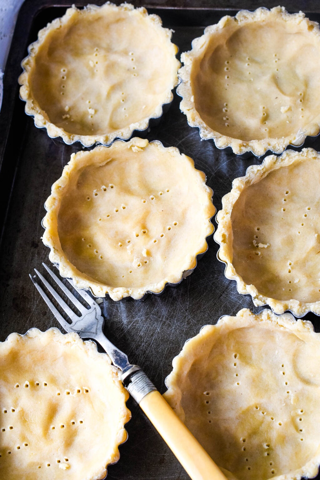 Easy Lemon Tarts (Tarte au citron) - Larder Love