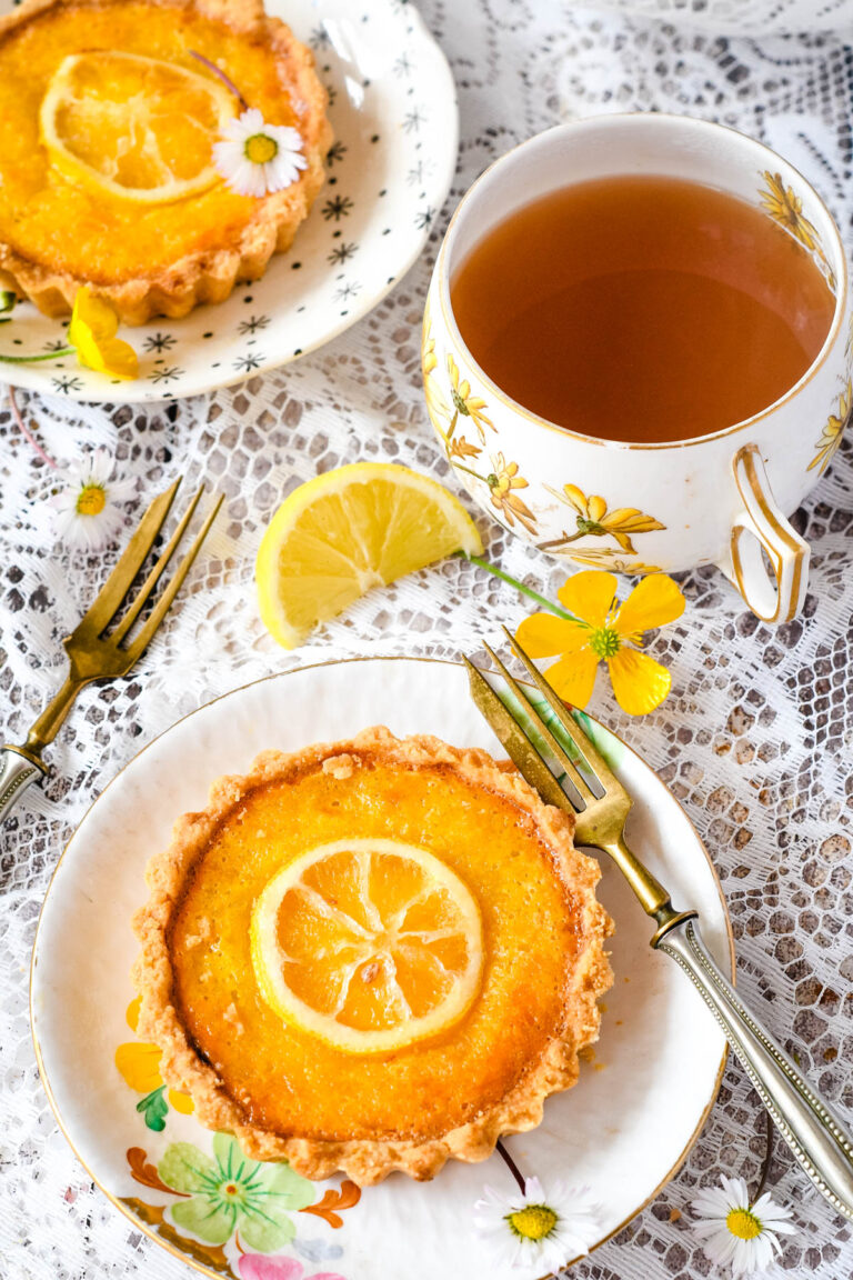 Easy Lemon Tarts (Tarte au citron) - Larder Love