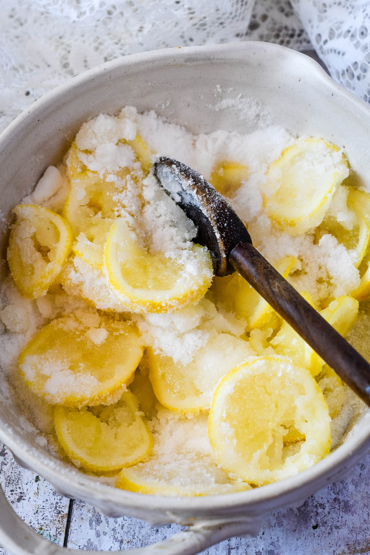 Easy Lemon Tarts (Tarte au citron) - Larder Love